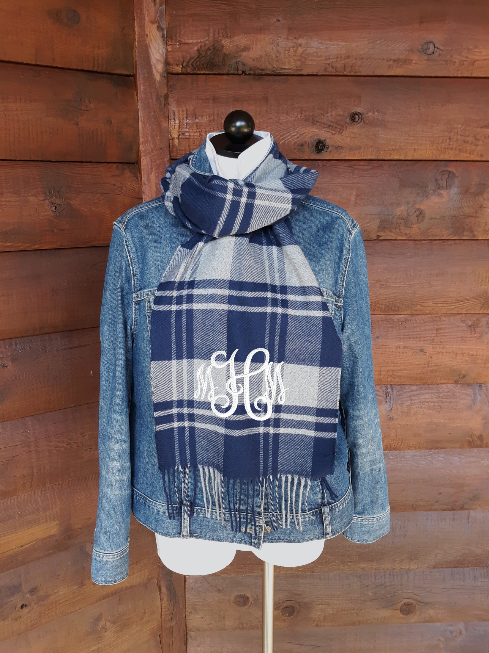 Scarf with Monogram – Pretty Personal Gifts
